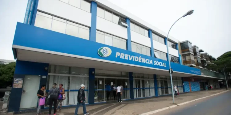 Nomes que estão na lista de convocados para a Prova de Vida do INSS