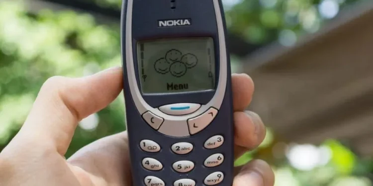 O celular tijolão da Nokia que virou lenda e ainda é lembrado