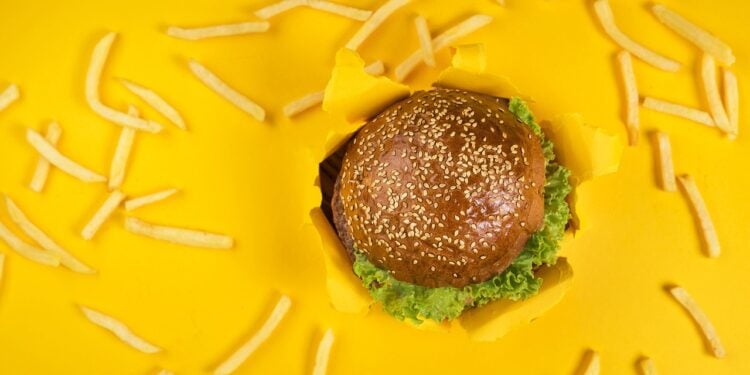 Alimentos com produtos químicos que podem desencadear 2 tipos de câncer