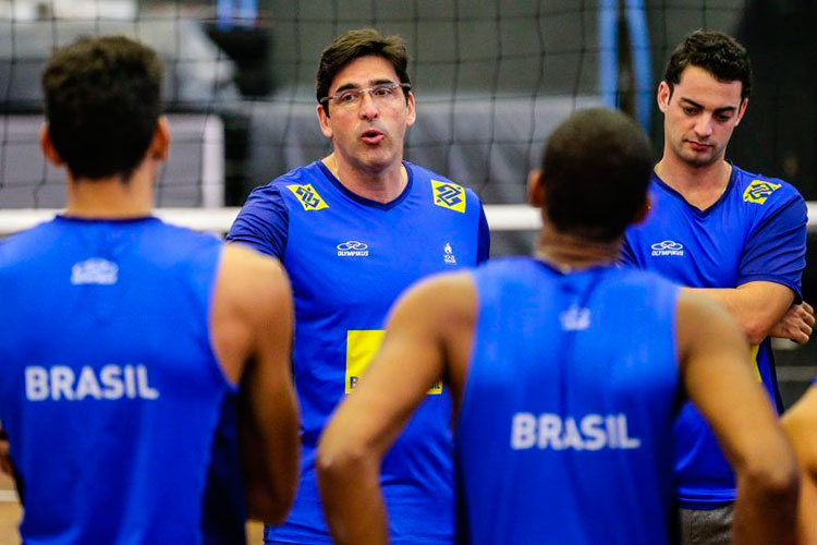 Giovane Gávio elogia parceria do JF Vôlei e destaca necessidade de ...