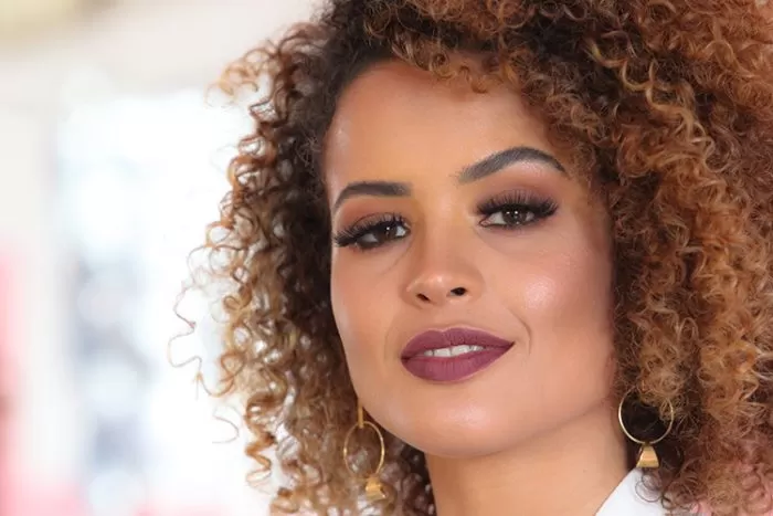 Toda beleza de Yasmin, a nova bailarina do Faustão