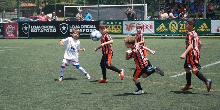 Copa Zico Verão reúne atletas em disputas até o próximo domingo