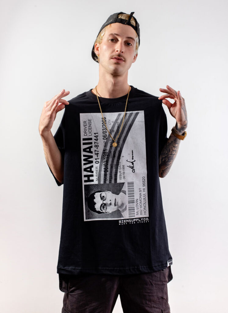 Rapper Kalli lança álbum de estreia, 'Delorean', nesta sexta-feira