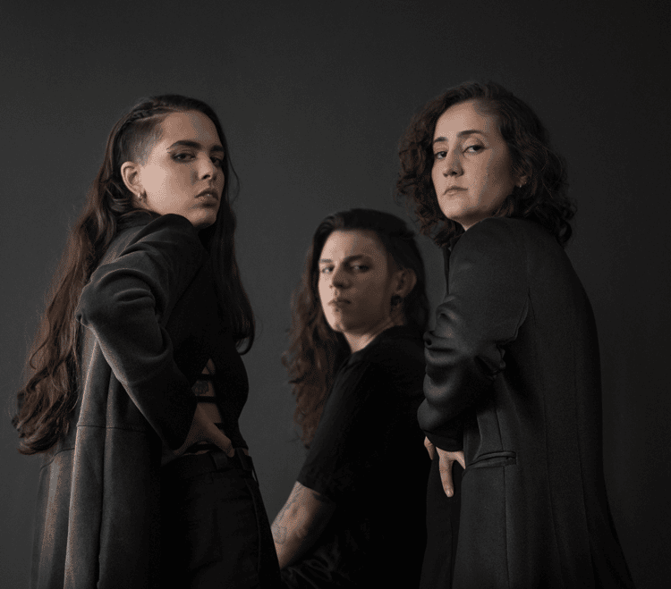 Inoutside lança 'Dare the night', primeiro disco do trio