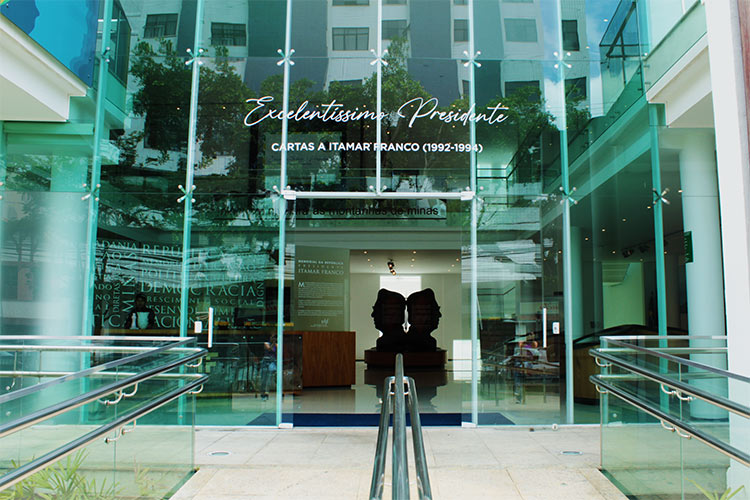 Memorial da República inaugura ‘Excelentíssimo presidente’