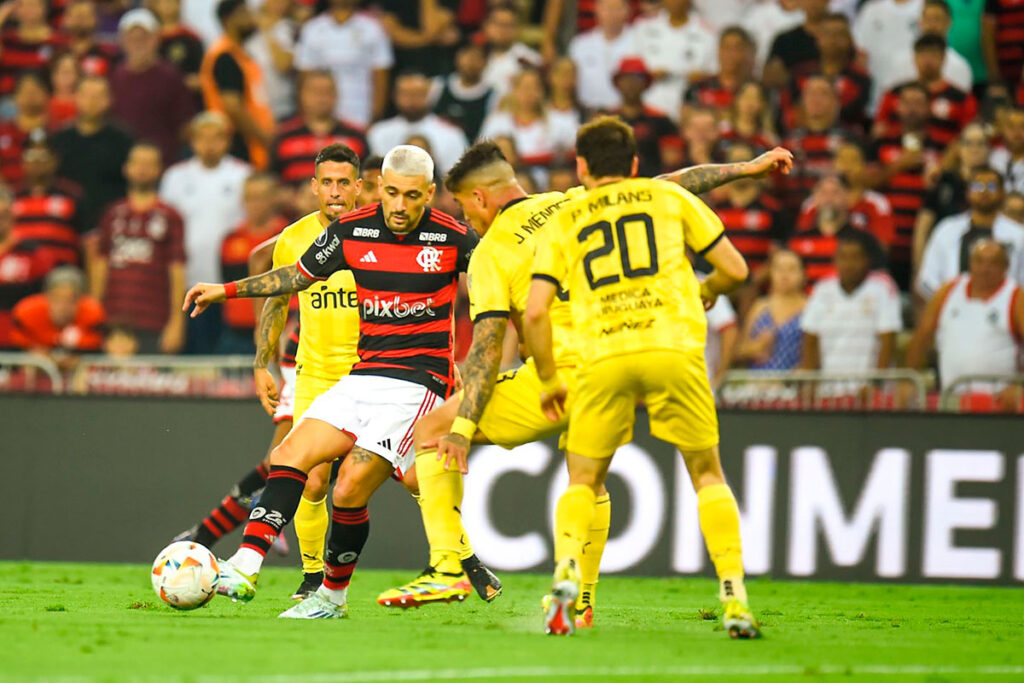Peñarol x Flamengo: onde assistir, horário e escalações