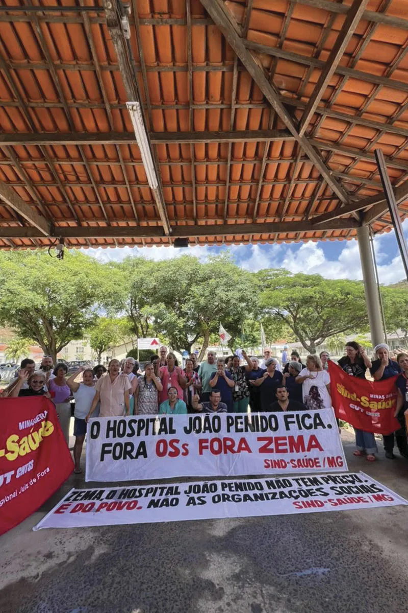 Manifestantes protestam contra transferência do Hospital João Penido ...